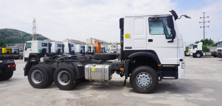 China Sinotruk Howo 420 Tractor Head Truck for Sale Price in Zimbabwe